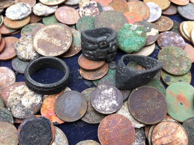 Sandy Hunts Part 1 Yields Chunky Silver Crustys & Rosies | TreasureNet 🧭 The Original Treasure ...